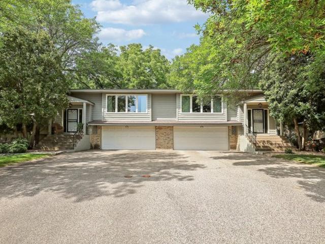 9702 Utica Rd, Bloomington, MN 55437
