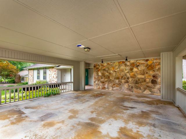 970 Anderson Circle
