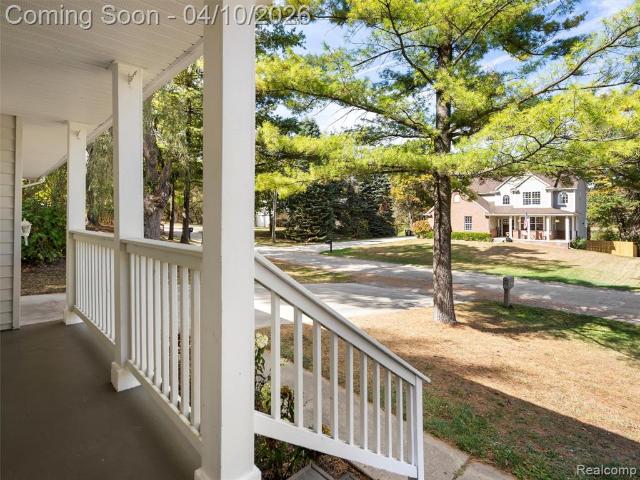 970 Golfview Drive