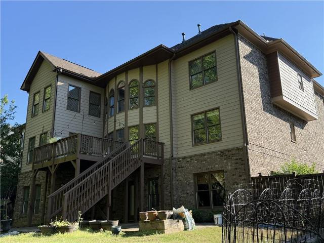970 Gardiner Circle