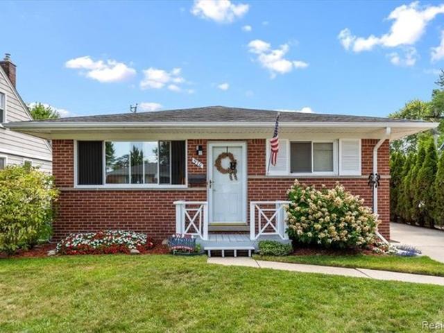 970 Hendrickson Blvd, Clawson, MI 48017