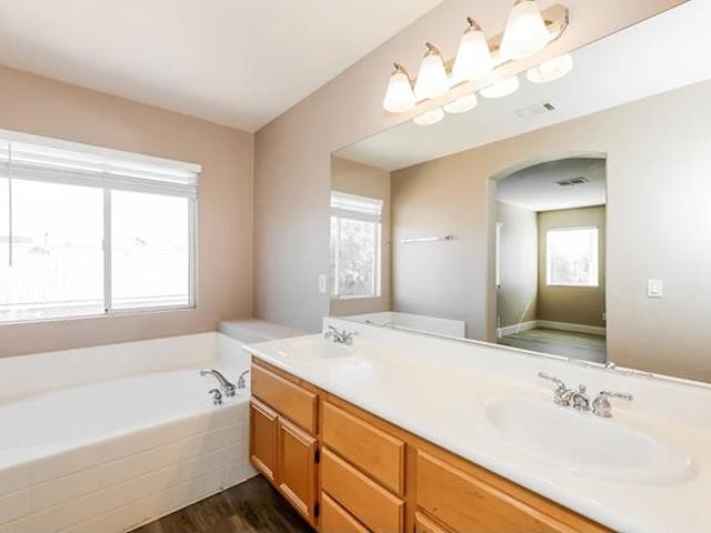 970 Manzanita St, Portola, CA 96122
