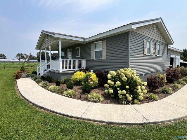 970 Ross Raines, Albertville, AL 35951