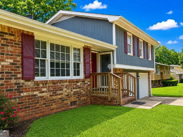 970 Woodbridge Drive NE