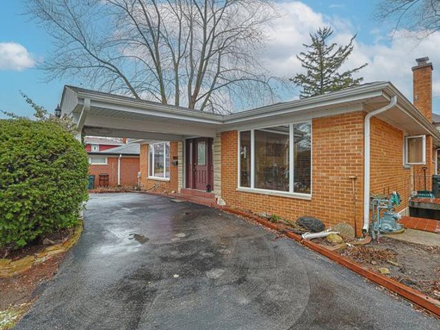 9714 Kedvale Ave, Skokie, IL 60076