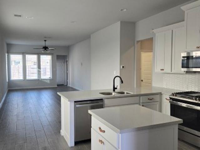9714 Perdita Trail