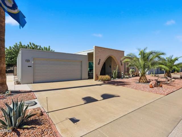 9714 W Brokenstone Dr, Sun City, AZ 85351