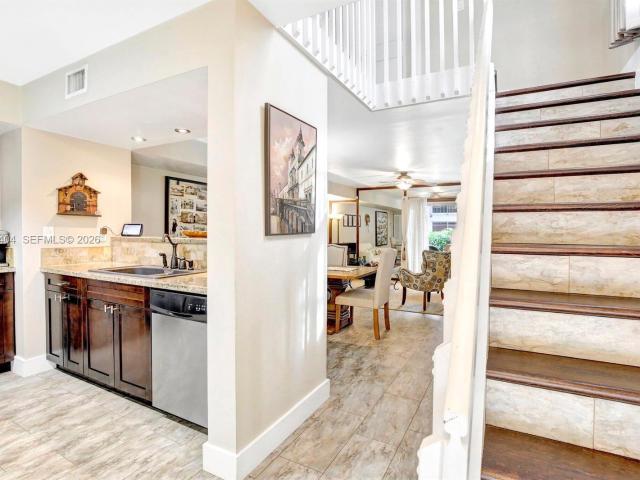 9715 NW 23rd Ct, Pembroke Pines, FL 33024 | MLS #A11838