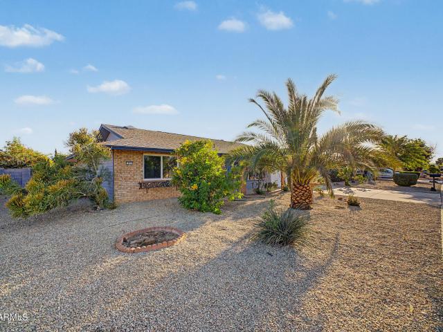 9715 w desert hills drive