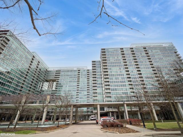 9715 Woods Drive Unit 505, Skokie, US, IL