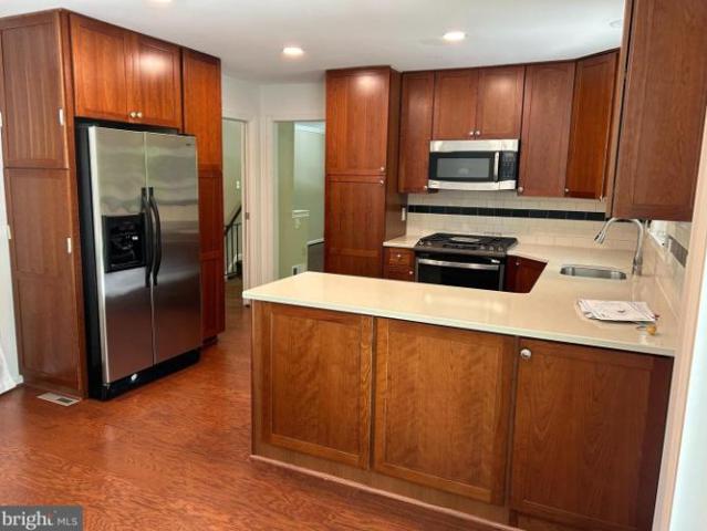 9716 Commonwealth Blvd, Fairfax, VA 22032