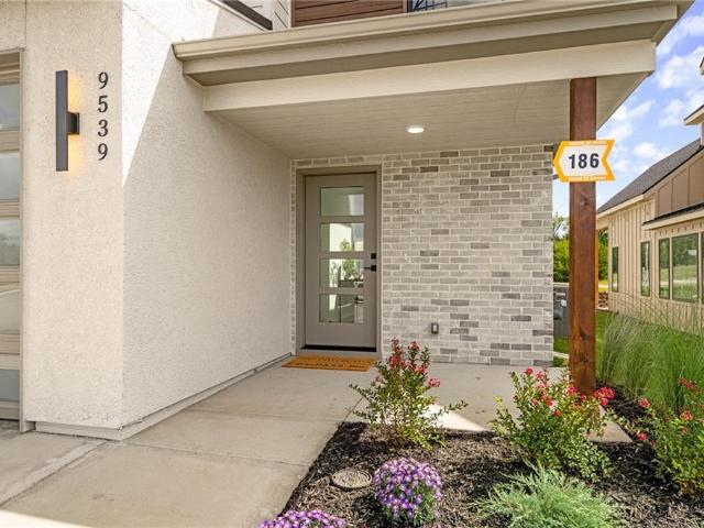 9717 Jupiter St, Lenexa, KS 66219 | MLS #2613