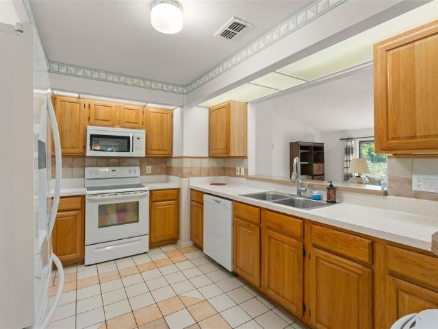 9717 Lake Douglas Pl, Orlando, FL 32817 | MLS #O6391