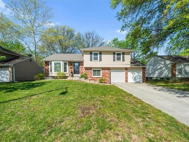 9718 Antioch Rd, Overland Park, KS 66212