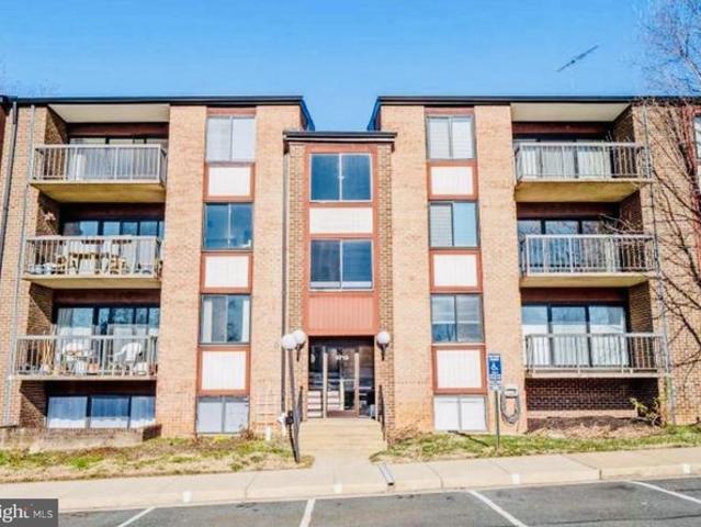9718 Kingsbridge Dr Apt 204, Fairfax, VA 22031