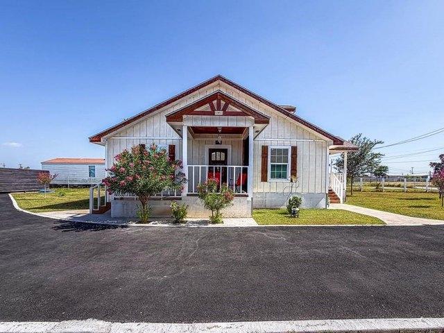 9718 Susie Dr, Donna, TX 78537