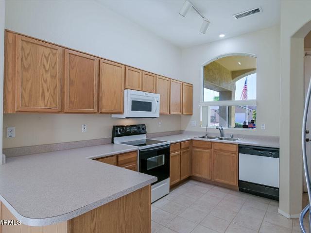 9718 W Mountain View Rd, Peoria, AZ 85345 | MLS #6995