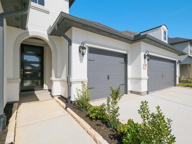 9719 Hunters Run Drive