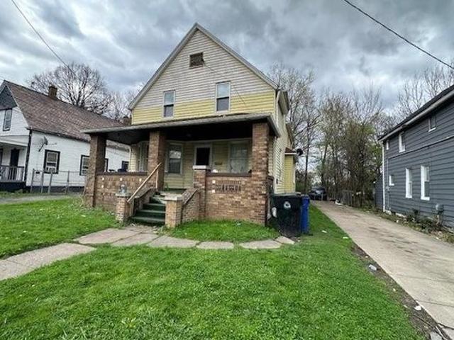 9710 Aetna Rd, Cleveland, OH 44105