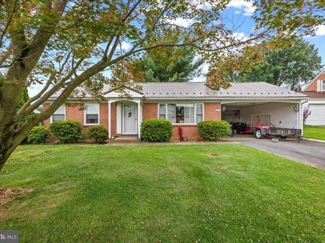 9710 Driftwood Ln, Hagerstown, MD 21740