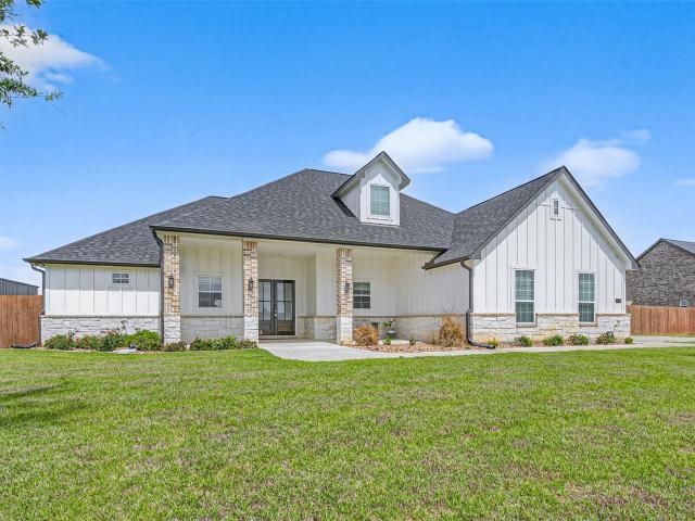 9711 Neon Moon Dr, Needville, TX 77461 | MLS #83724 | Compass