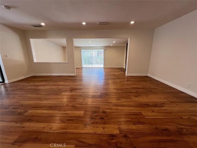 9711 Hayvenhurst