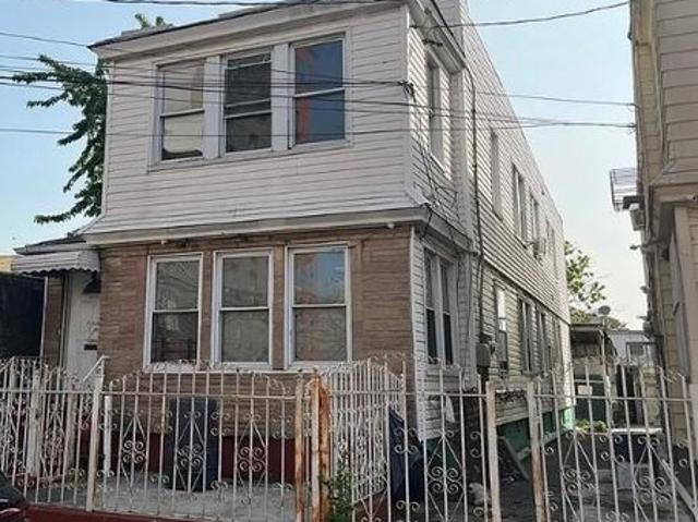9711 th Pl, Jamaica, NY 11435
