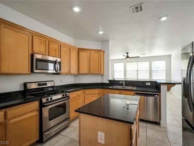9711 W Spinnaker Creek Ave, Las Vegas, NV 89148 | MLS #2774