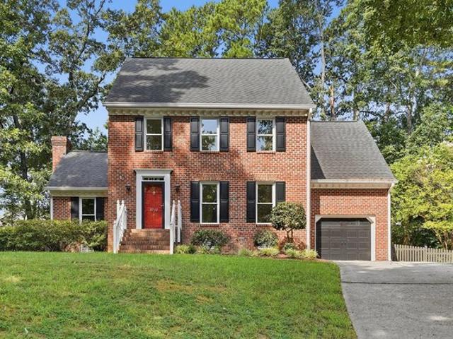 9712 Astor Ct, Cary, NC 27518