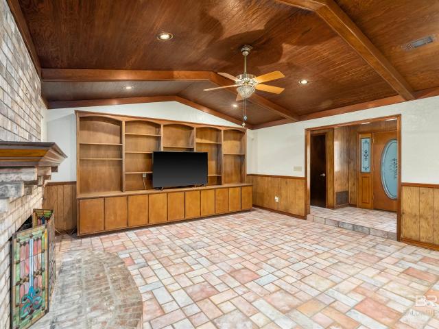 9712 Wills Lane