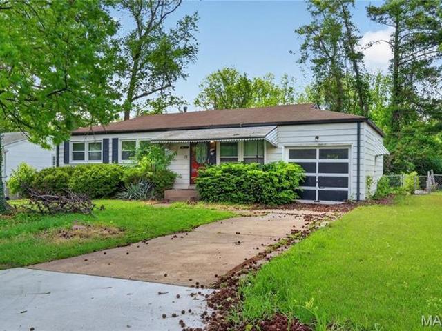 9713 Calumet Dr, Saint Louis, MO 63137