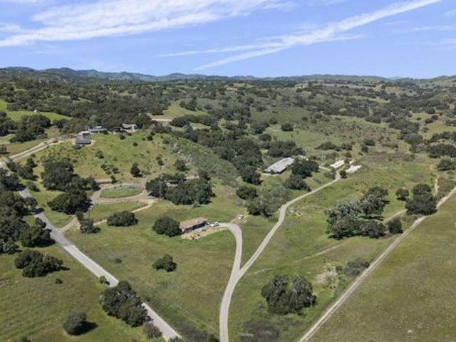 971 Canyon Ridge Rd, Solvang, CA 93463