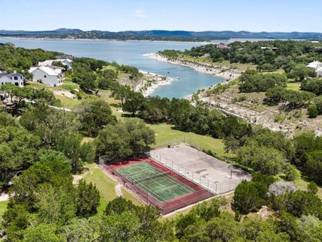 971 Barbara Dr