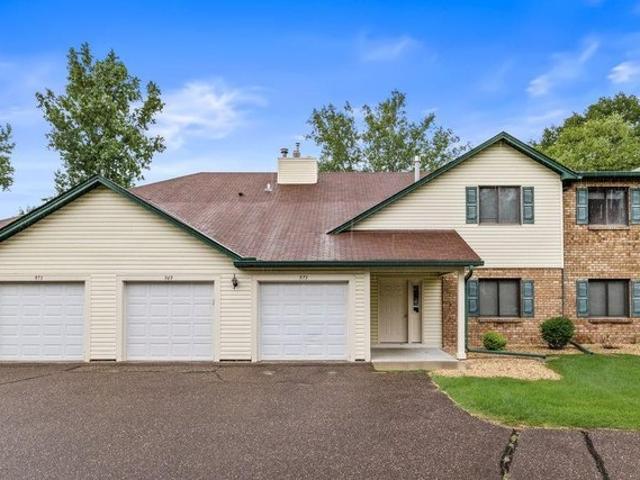971 Heritage Ct E Unit 204, Vadnais Heights, MN 55127