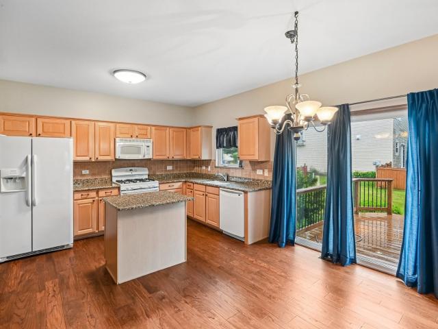 971 Lakestone Lane