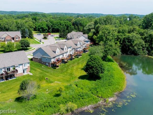 971 Sloane Court # 4