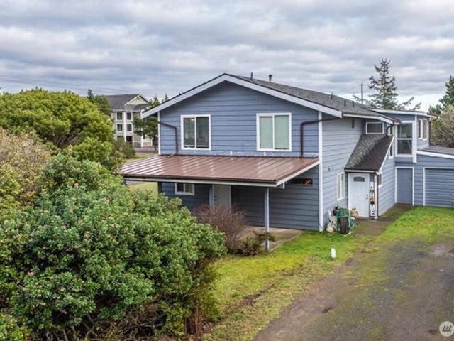 971 Point Brown Ave SE, Ocean Shores, WA 98569