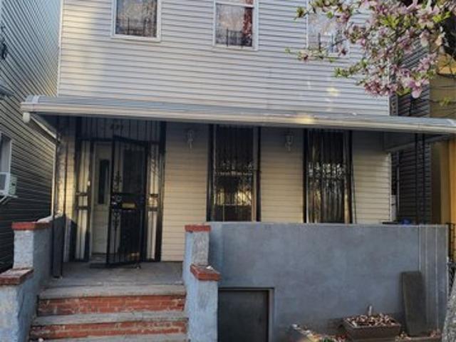 971 Teller Ave, Bronx, NY 10456