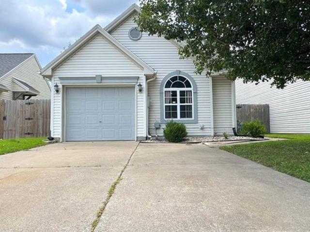 9724 Cayes Dr, Evansville, IN 47725