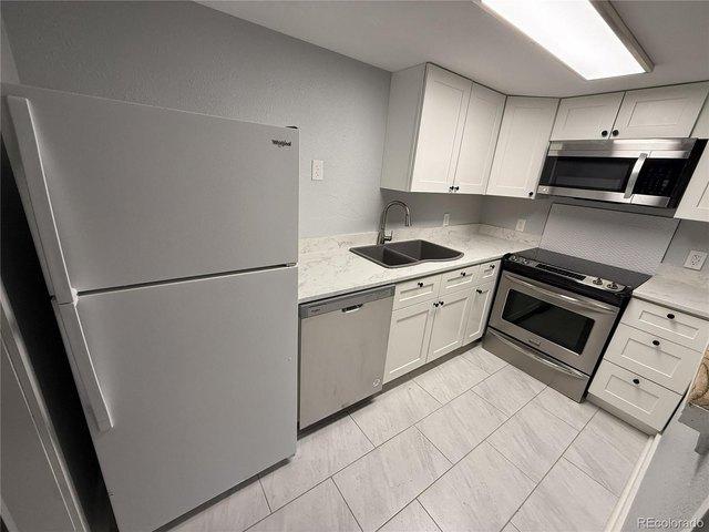 9725 E Harvard Ave Apt 396, Denver, CO 80231