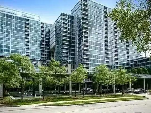 9725 WOODS Drive, 512, Skokie, IL 60077