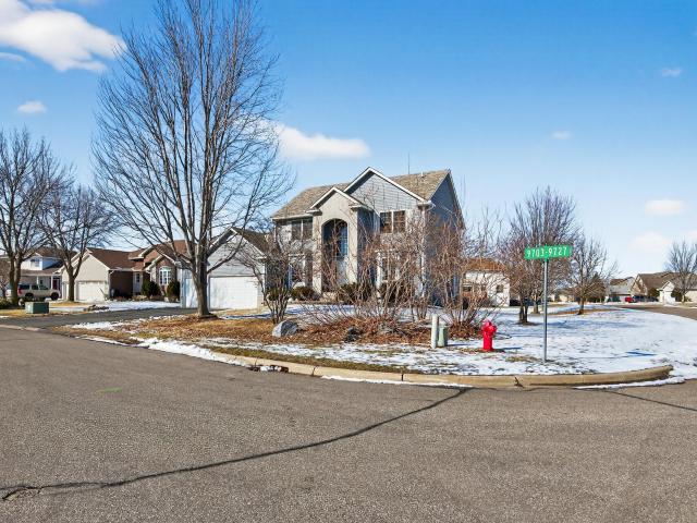 9727 Linden Ave N, Minneapolis, MN 55443 | MLS #7021 | Compass