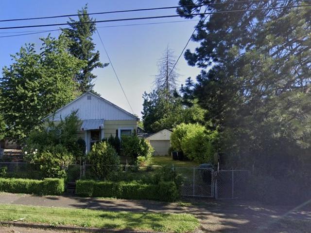 9727 SE Reedway St, Portland, OR 97266