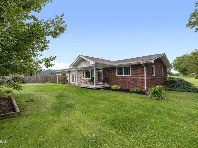 9728 North Highway 421