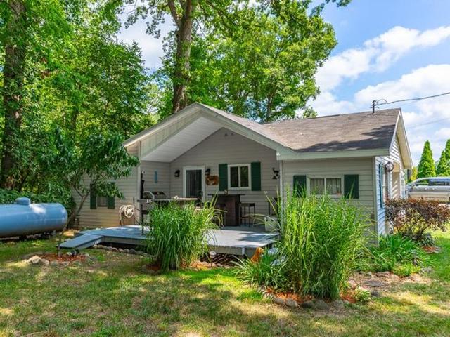 9728 Lakeview Dr, Jerome, MI 49249