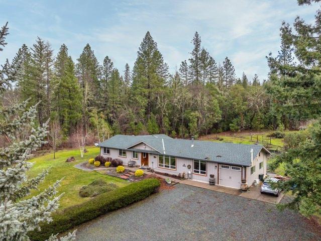 9728 Lower River Rd, Grants Pass, OR 97526