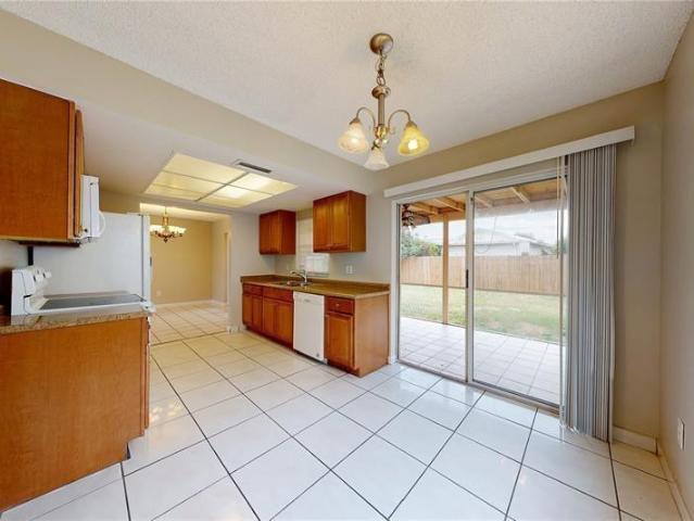 9728 SW 3rd St, Boca Raton, FL 33428 | MLS #F10528
