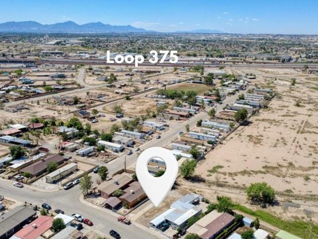 9729 Landgren Dr, El Paso, TX 79927