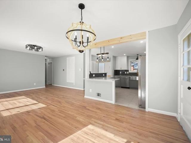9720 Hedin Dr, Silver Spring, MD 20903