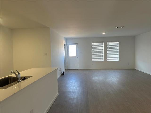 9721 NW 124th Street